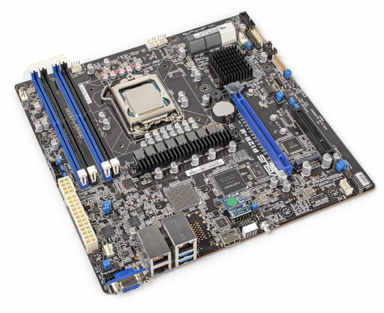 Intel Xeon E-2388G review - Xeon processor voor goedkope servers - c't