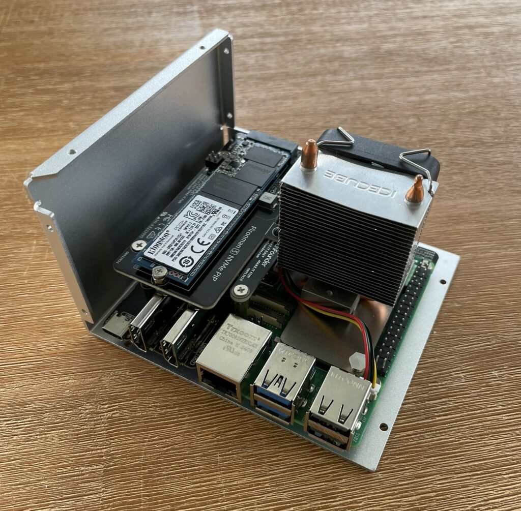 Pironman 5 review: je Raspberry Pi 5 omtoveren tot een RGB-mini-pc
